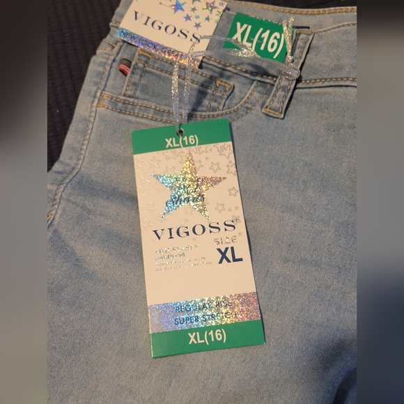 Vigoss | Bottoms | Vigoss Girls Size Xl 6 Mid Shorts Regular Rise ...